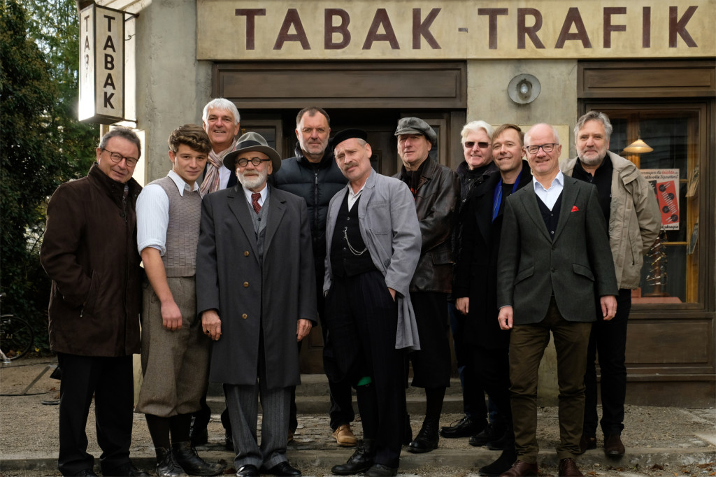 „Der Trafikant“: Setbesuch in der „Münchner Straße“ | Bavaria Film GmbH